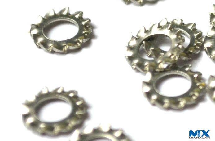 Carbon Steel Serrated Lock Washers— Type a, with External Teeth